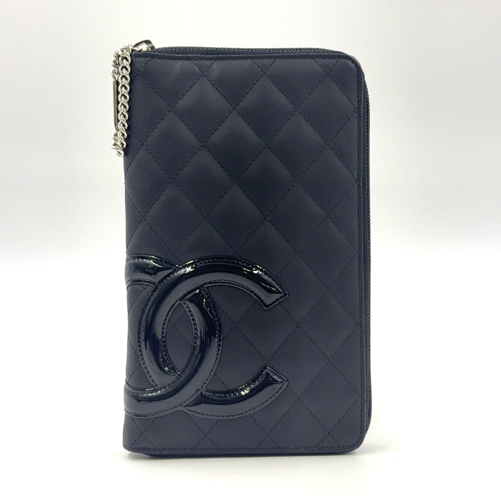 Cambon Line coco mark round fastener Serial number starting with long ...